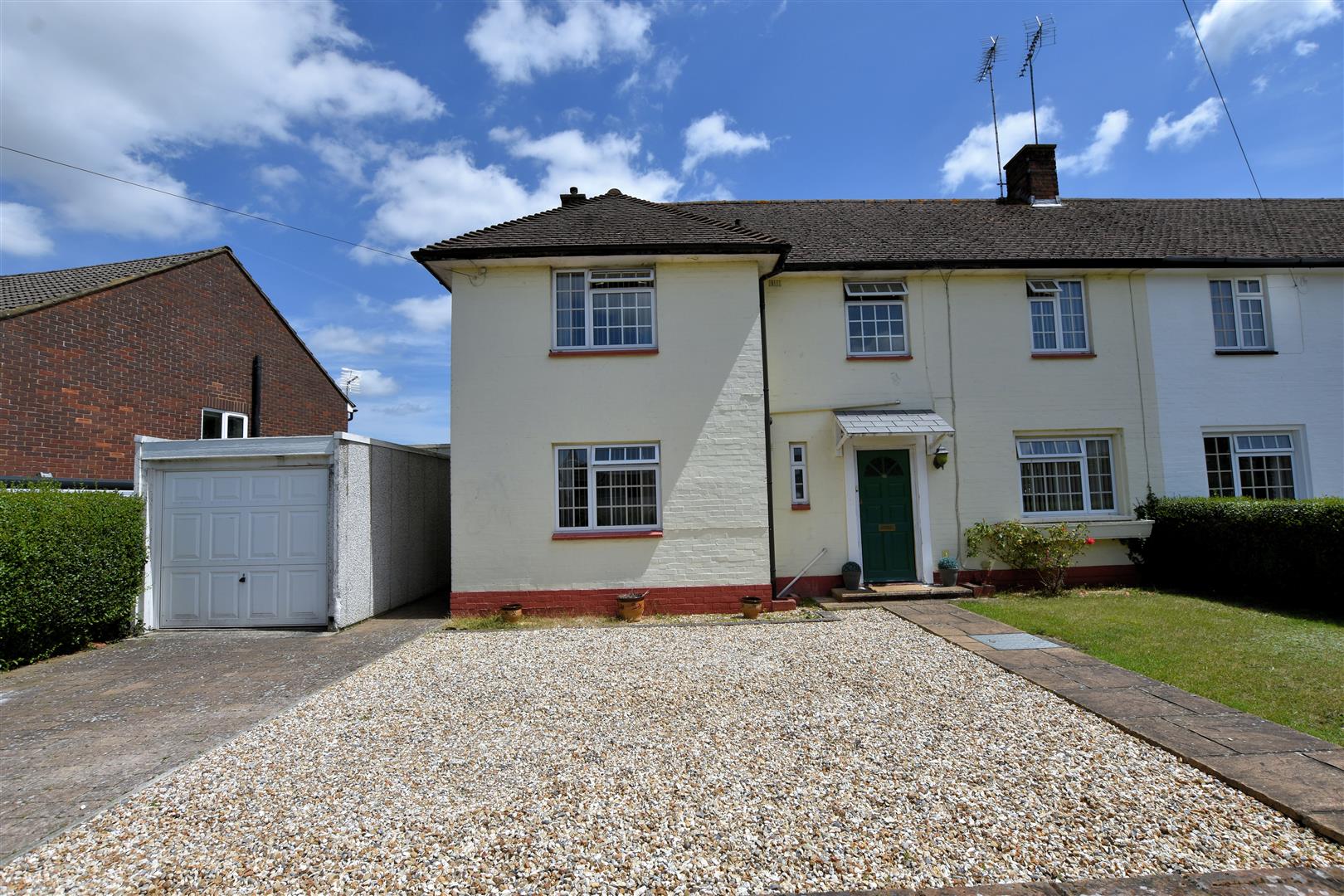 Church End Lane, Tilehurst, Reading | Village Properties