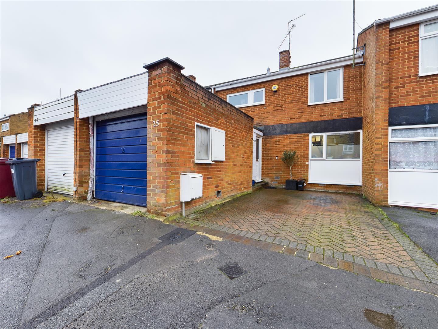 Appleby End, Reading | Village Properties