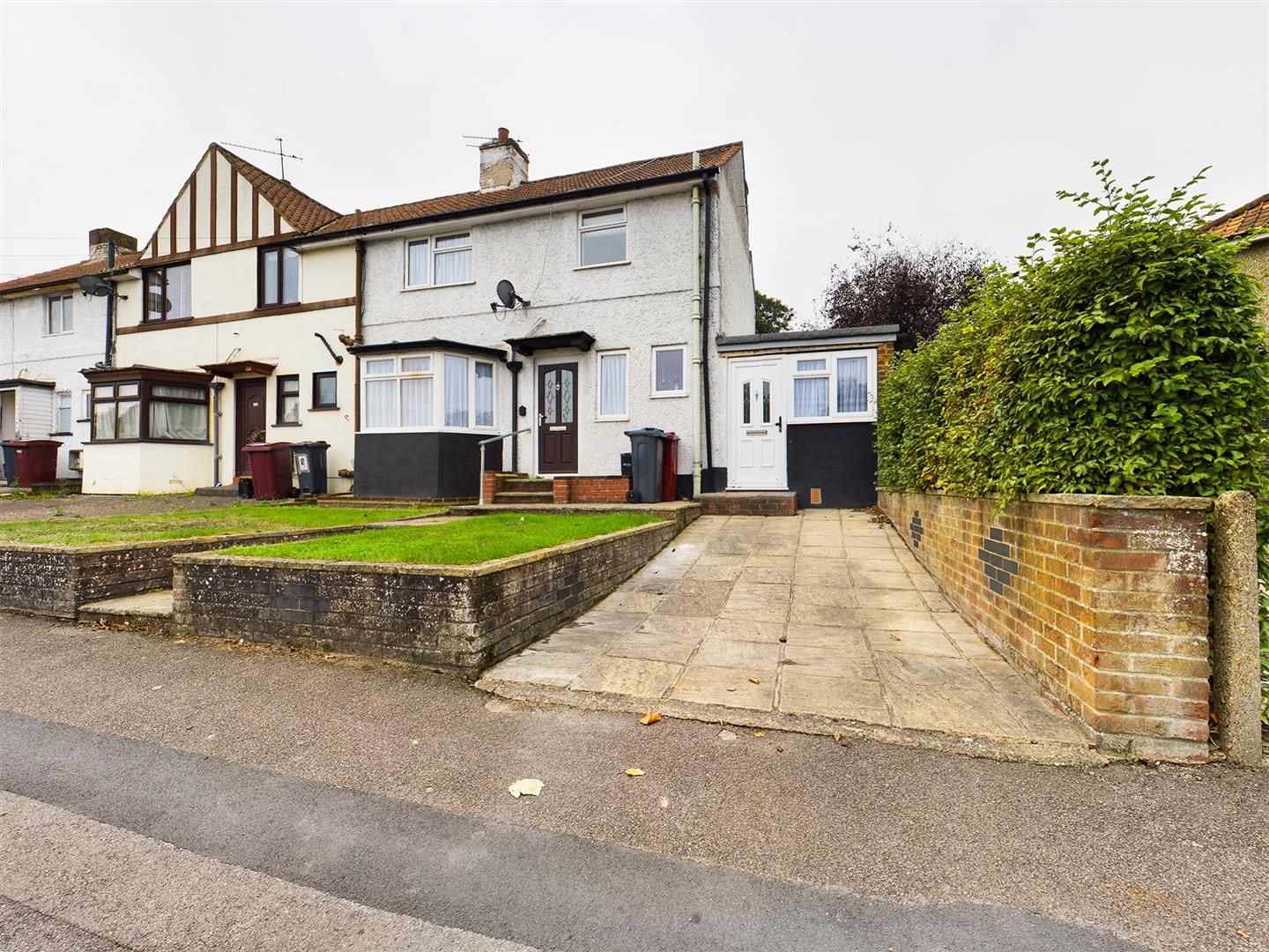 Oxford Road, Tilehurst, Reading | Village Properties