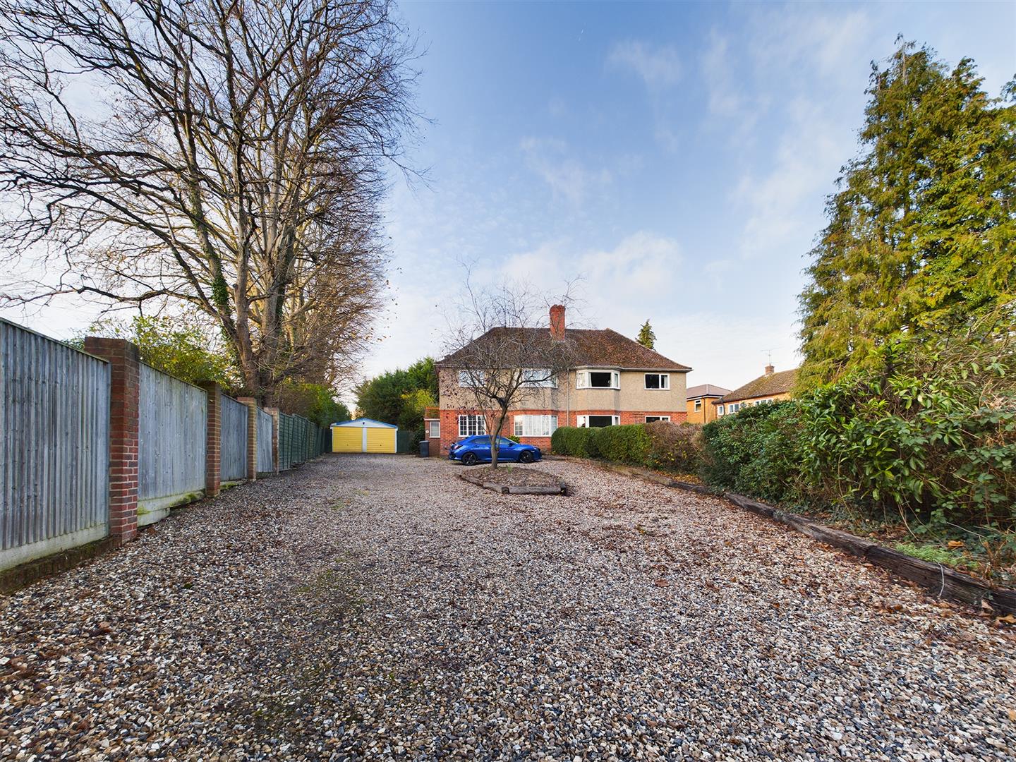 Old Bath Road, Calcot, Reading | Village Properties