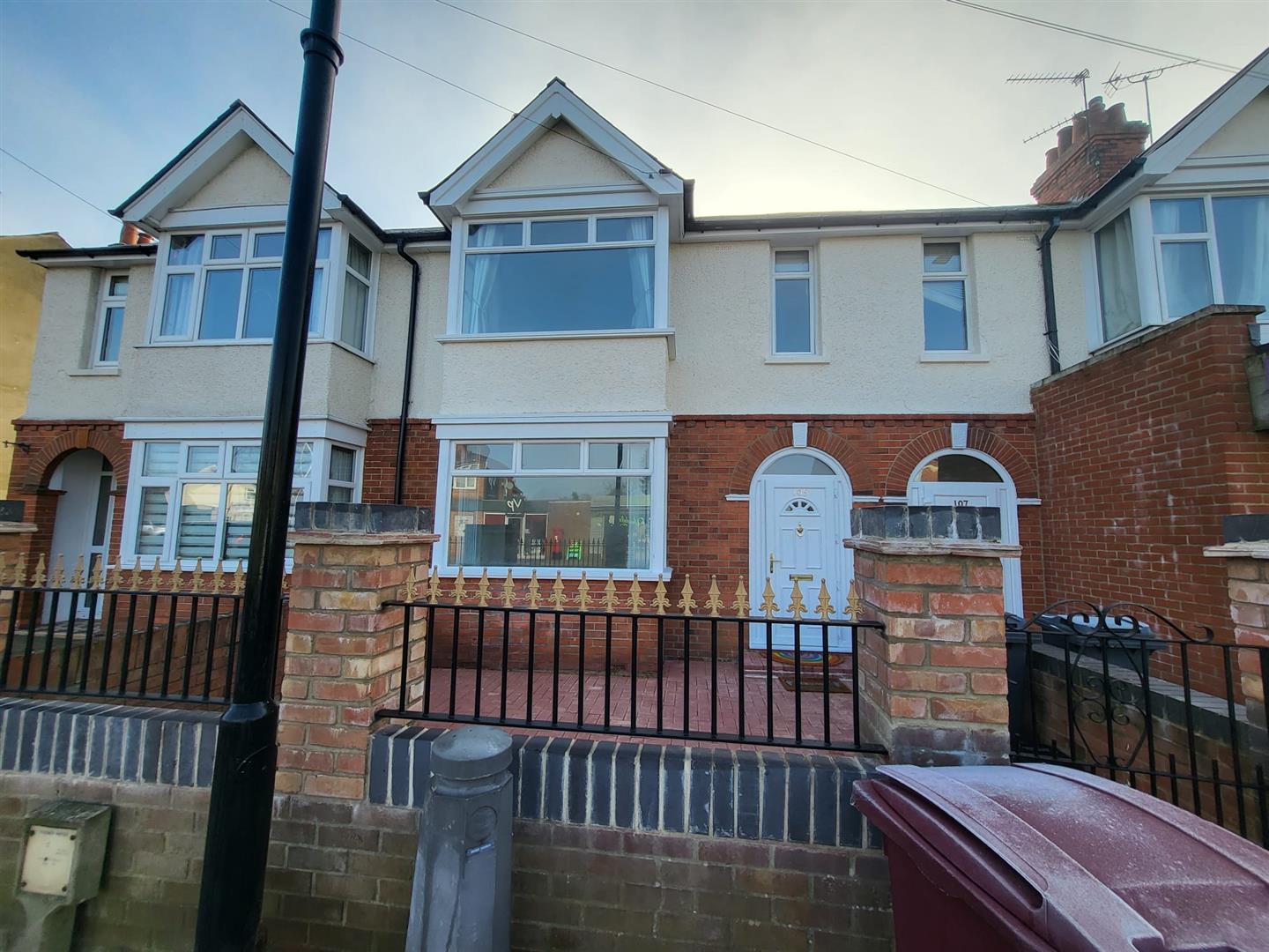 School Road, Tilehurst, Reading | Village Properties