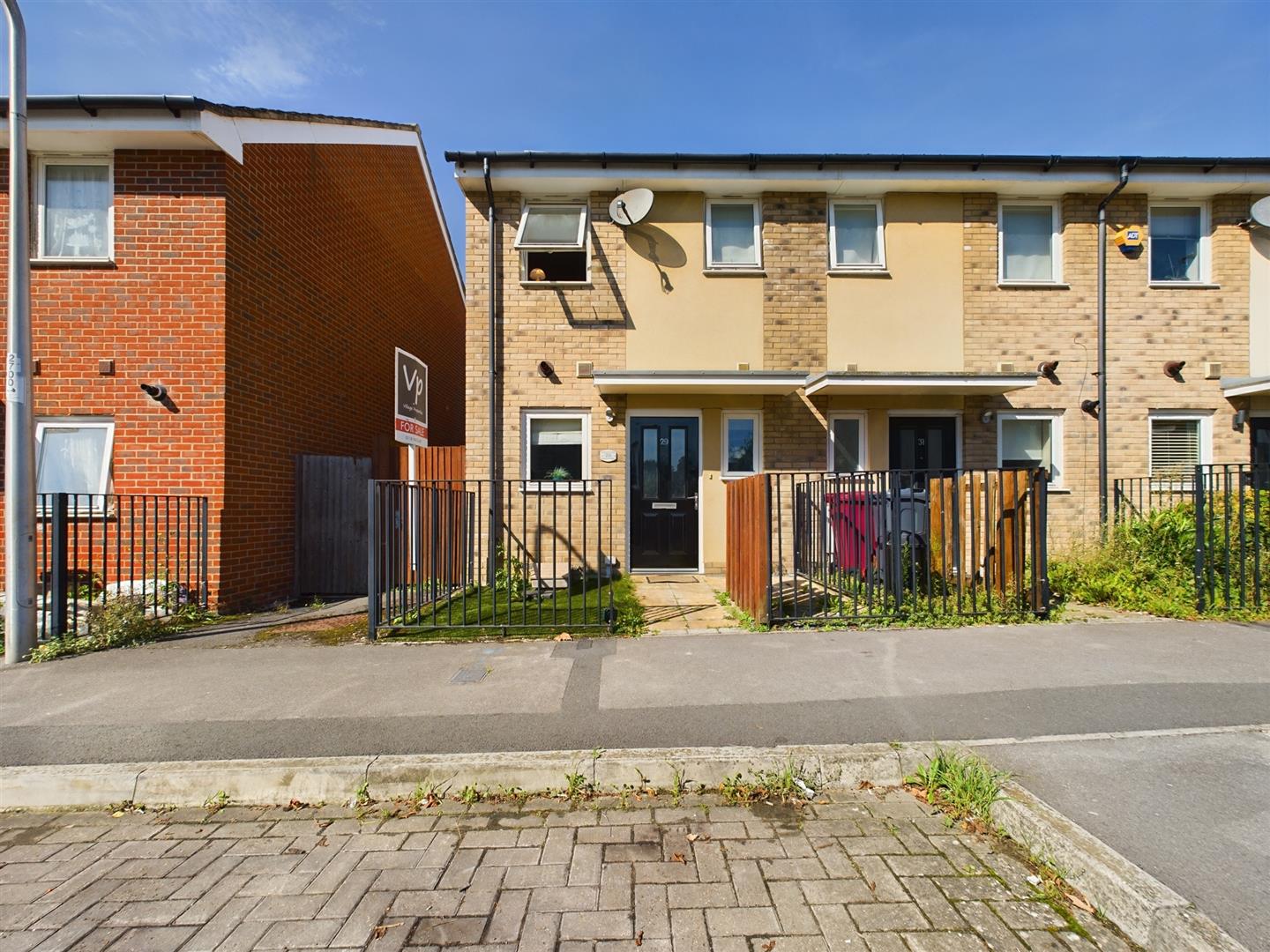 Arbroath Road, Tilehurst, Reading | Village Properties