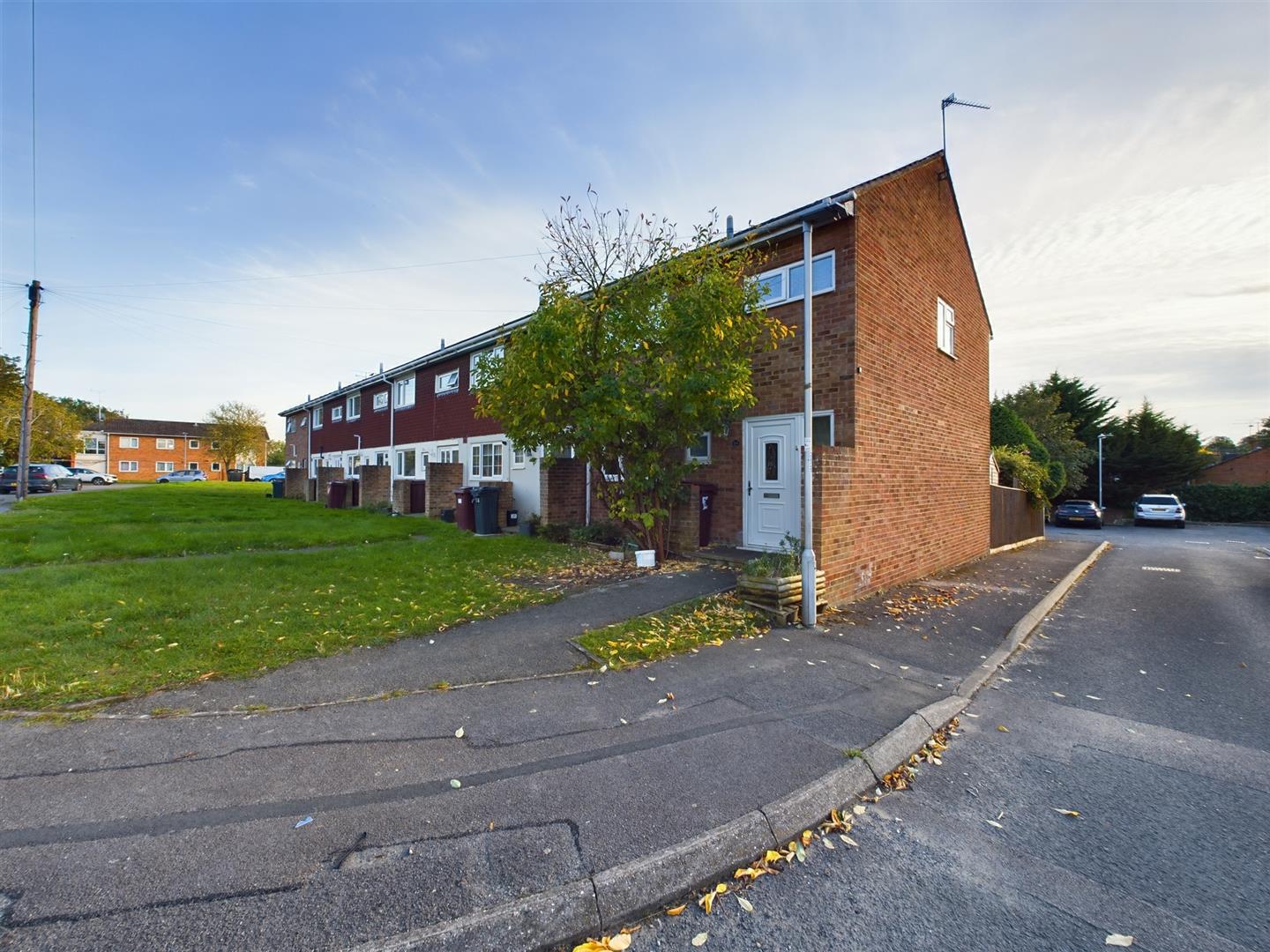 Colliers Way, Reading | Village Properties