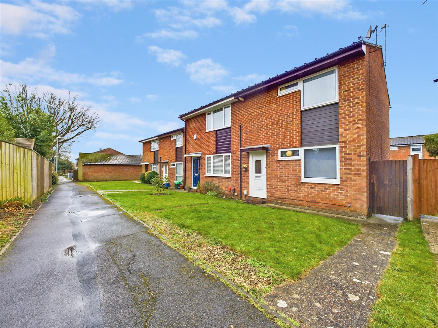 Colliston Walk, Calcot, Reading | Village Properties