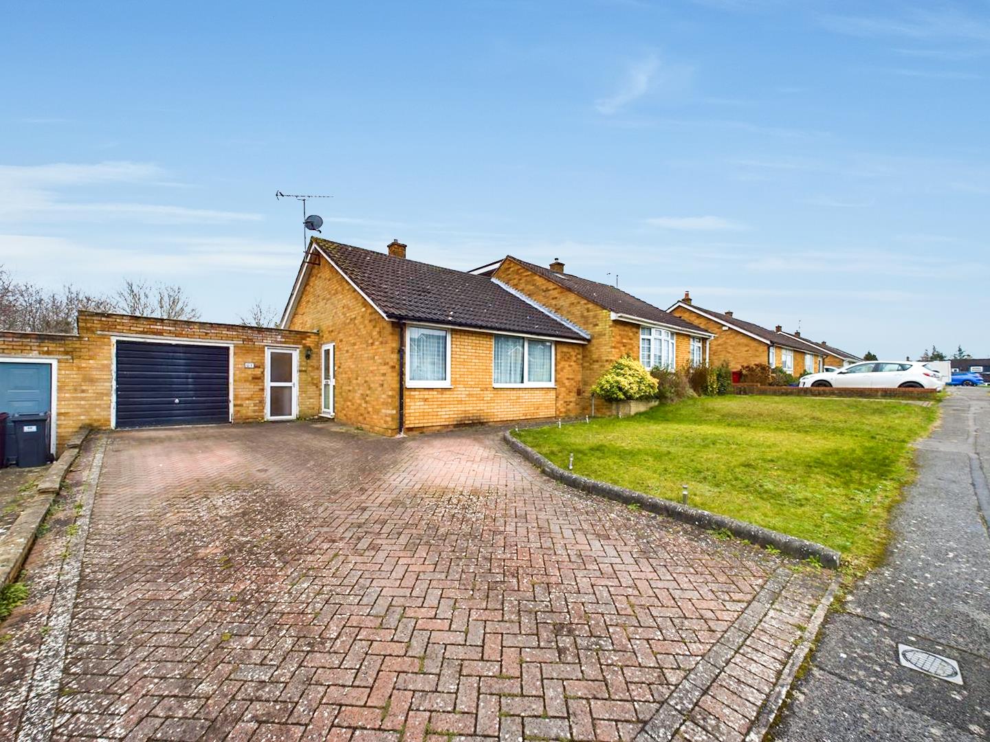 Stoneham Close, Tilehurst, Reading | Village Properties