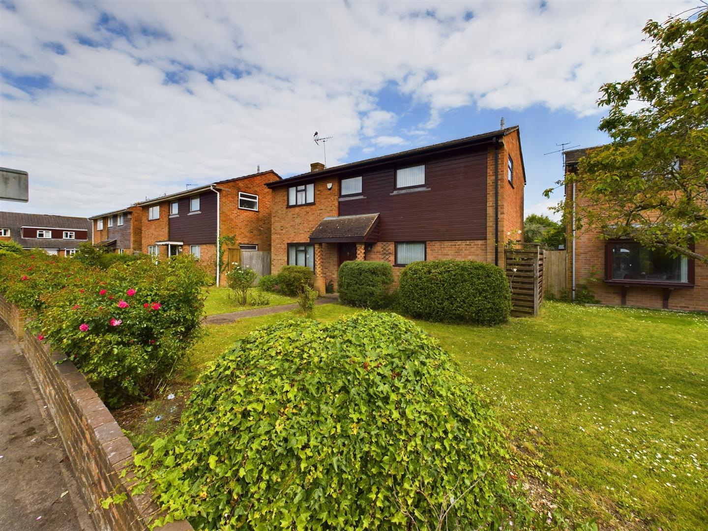 City Road, Tilehurst, Reading | Village Properties