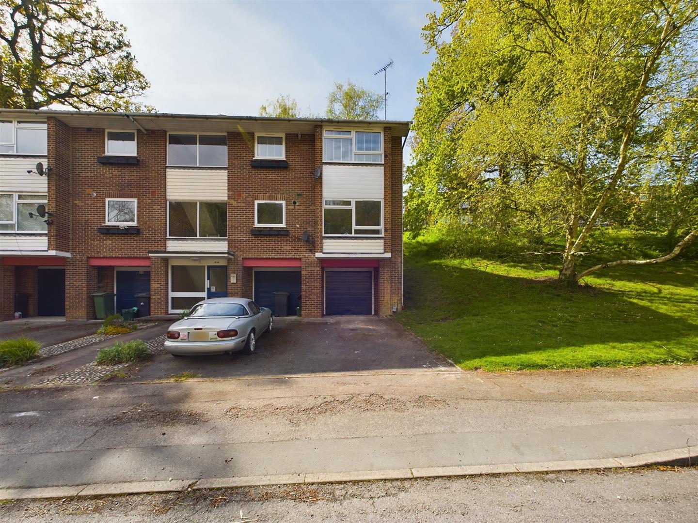 Starlings Drive, Tilehurst | Village Properties