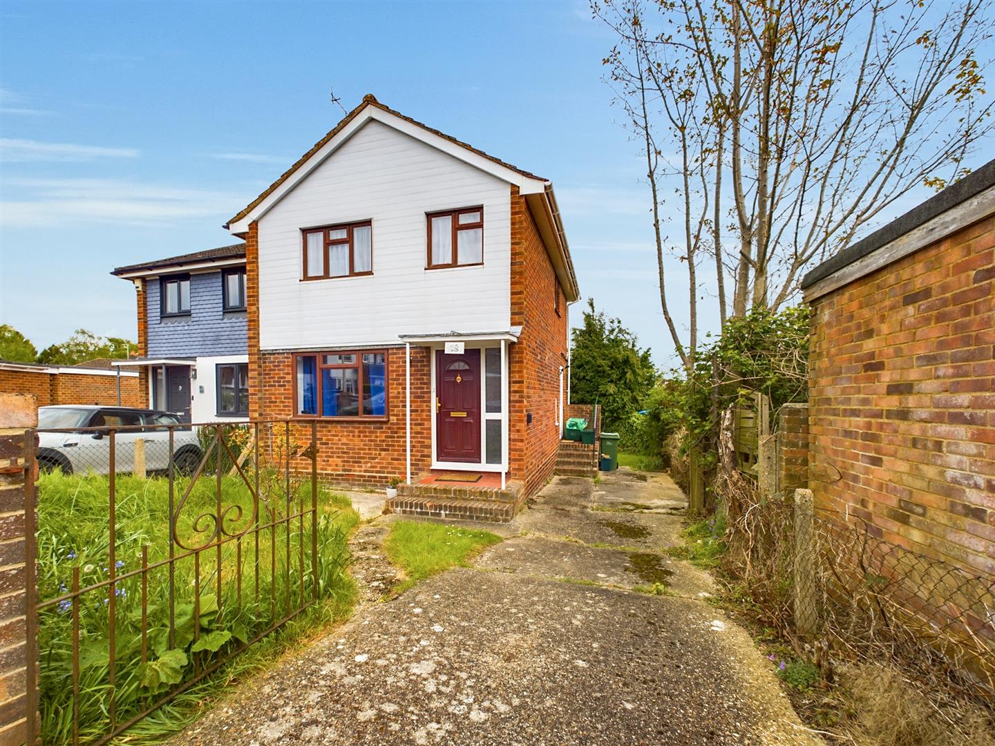 Bowfell Close, Tilehurst | Village Properties