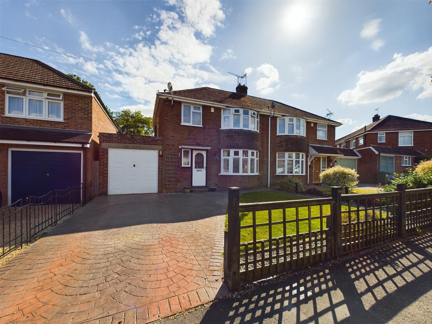 Longworth Avenue, Tilehurst, Reading | Village Properties