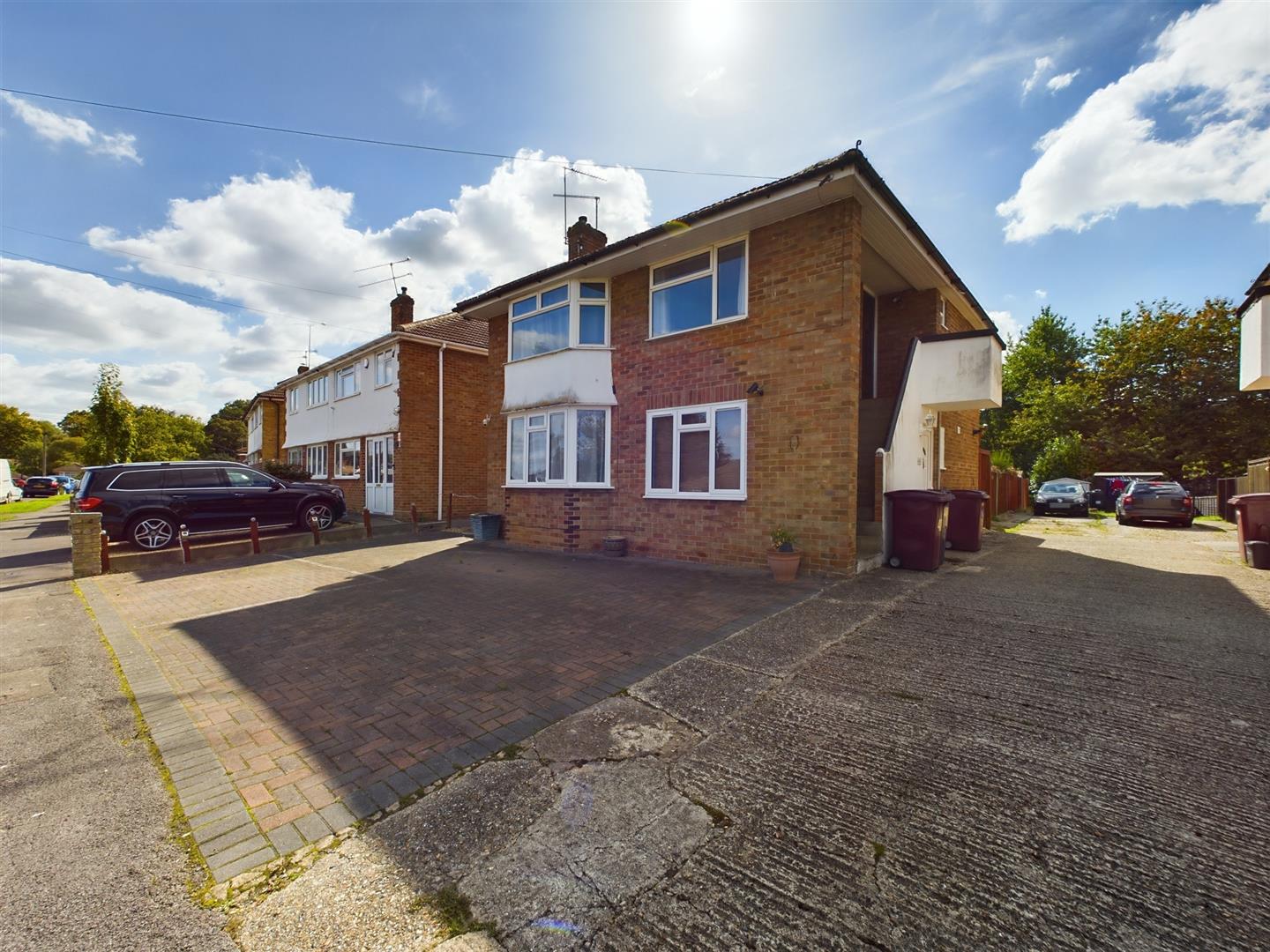 Amblecote Road, Tilehurst, Reading | Village Properties