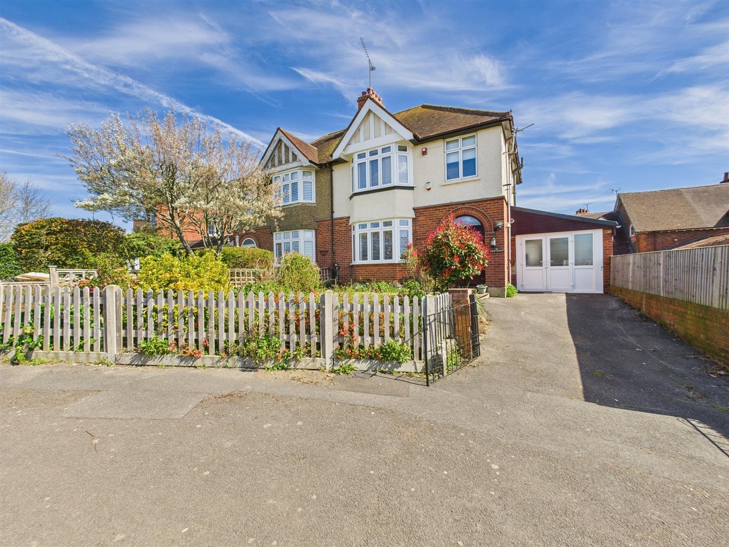 Monks Way, Reading | Village Properties